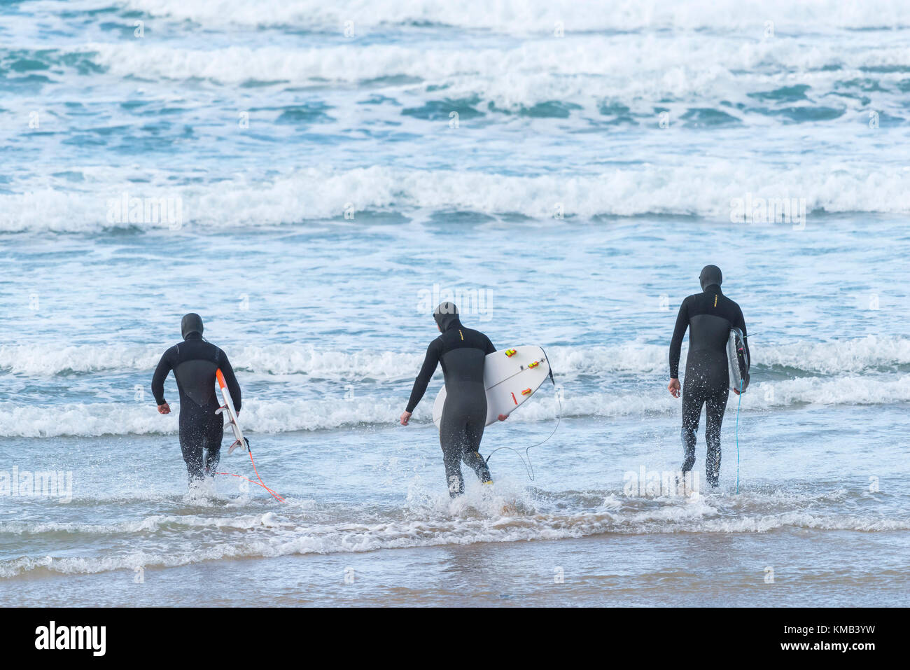 Walking the waves hi-res stock photography and images - Alamy