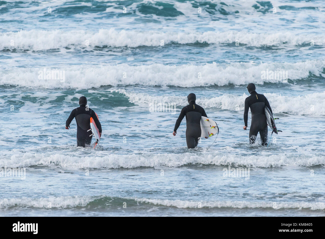 Walking the waves hi-res stock photography and images - Alamy