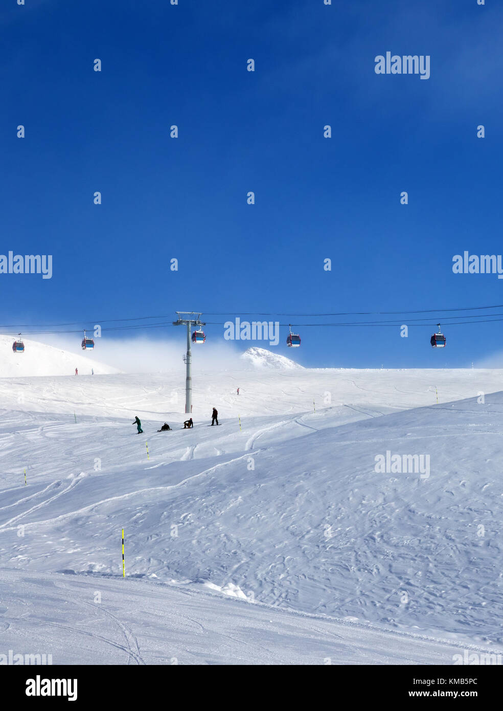 Gudauri ski cable car gondola hi-res stock photography and images - Alamy