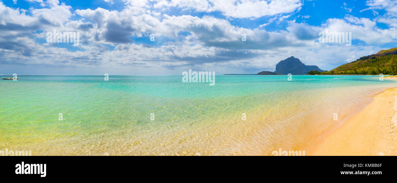 Sandy tropical beach at sunny day. Beautiful landscape. Panorama ...