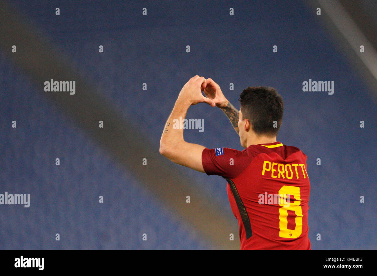 Rome, Italy. 05th Dec, 2017. Roma s Diego Perotti celebrates after ...