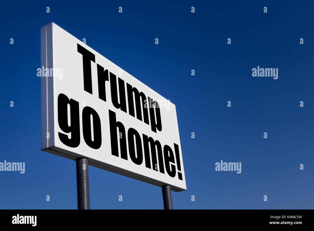 Campaign sign trump home hi-res stock photography and images - Alamy