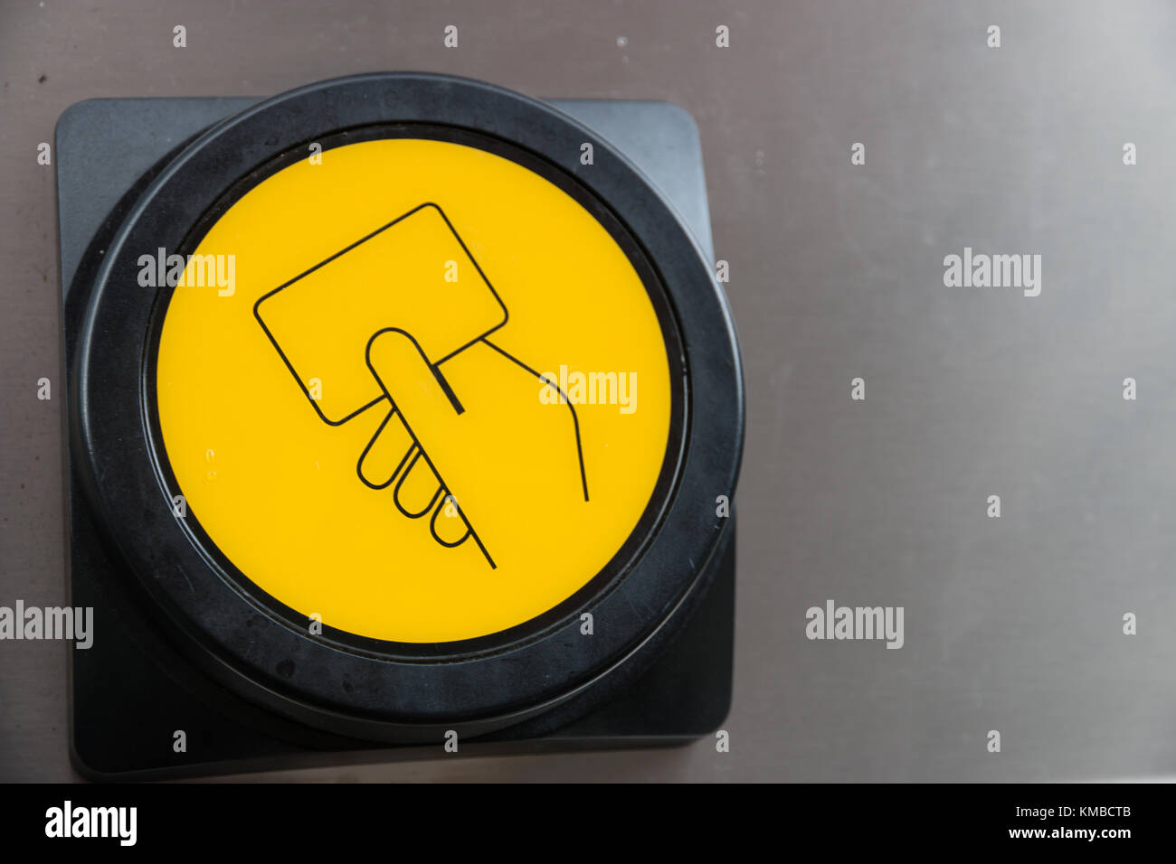 Contactless train hi-res stock photography and images - Alamy