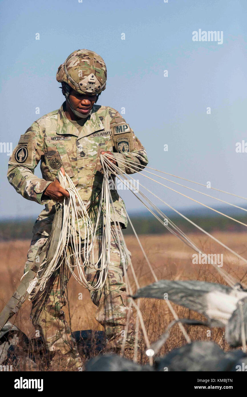361st military police company hi-res stock photography and images - Alamy