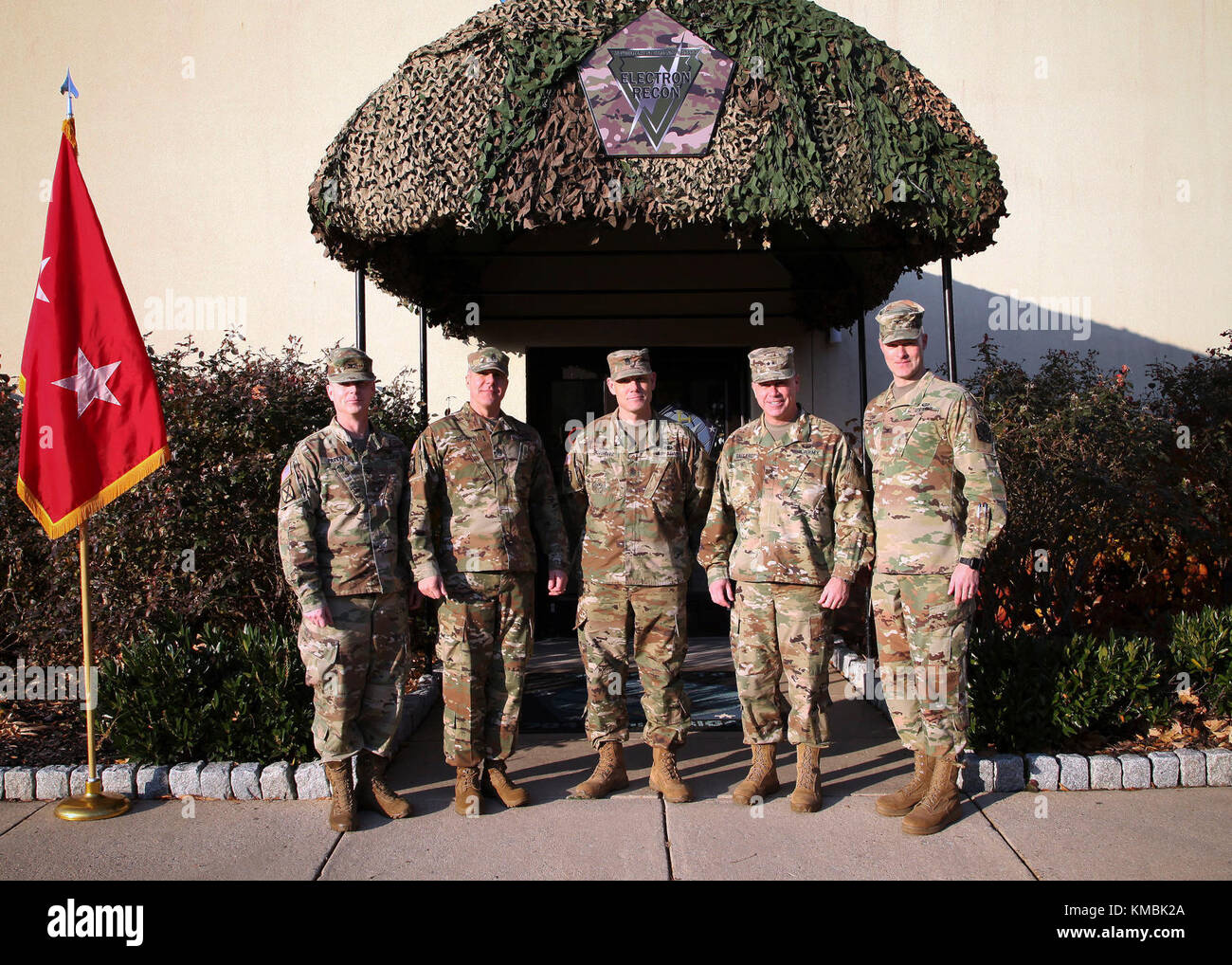 Fort Meade, Md., - (from right to left) Col. Rhett R. Cox, commander of ...