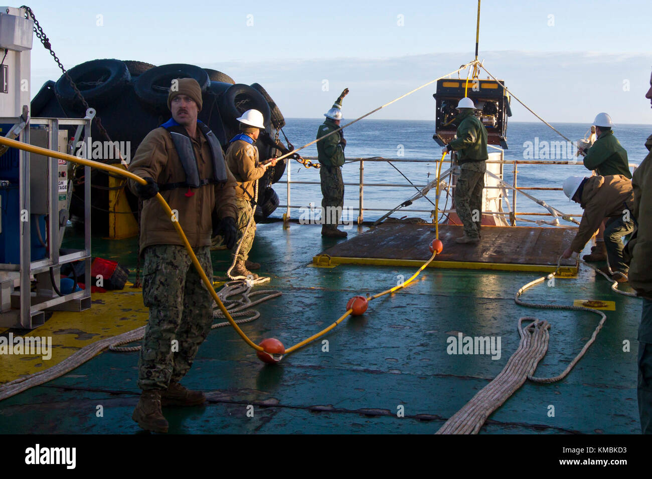Sailors assigned to Undersea Rescue Command (URC) recover an underwater ...