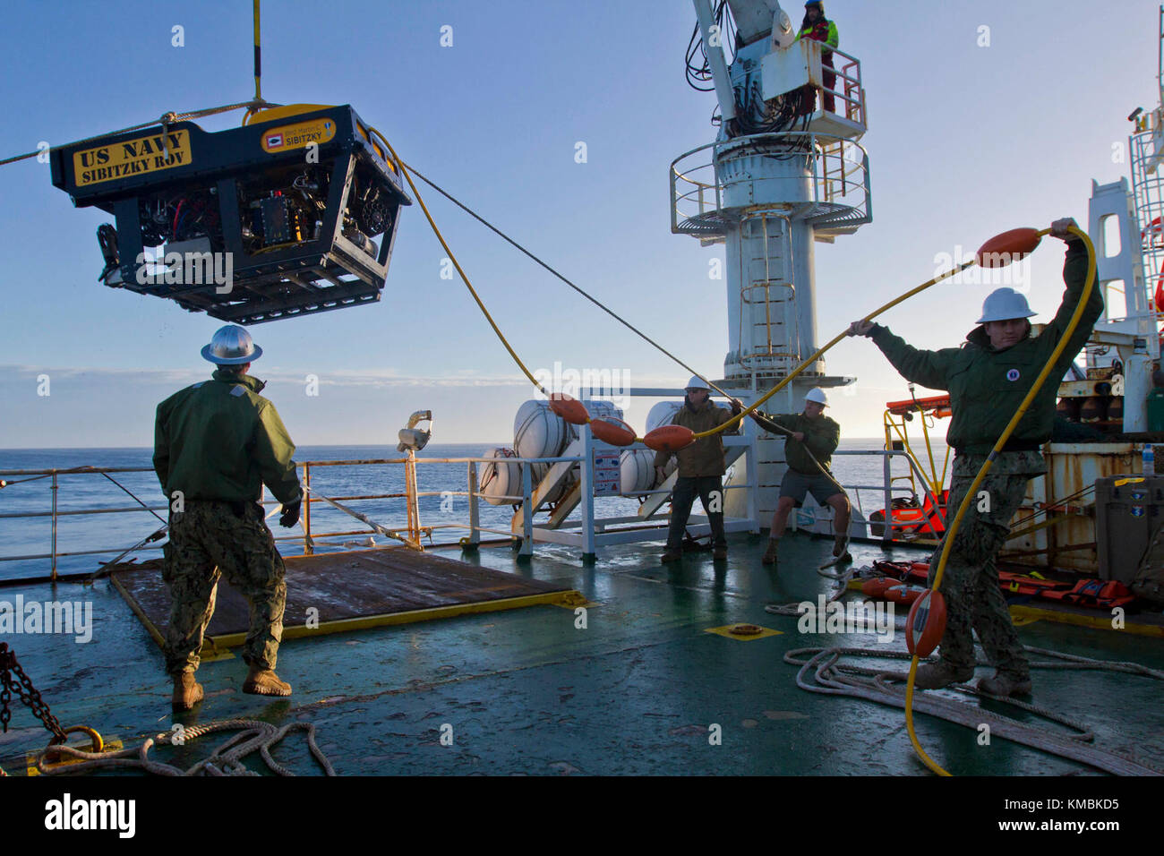 Sailors assigned to Undersea Rescue Command (URC) recover an underwater ...