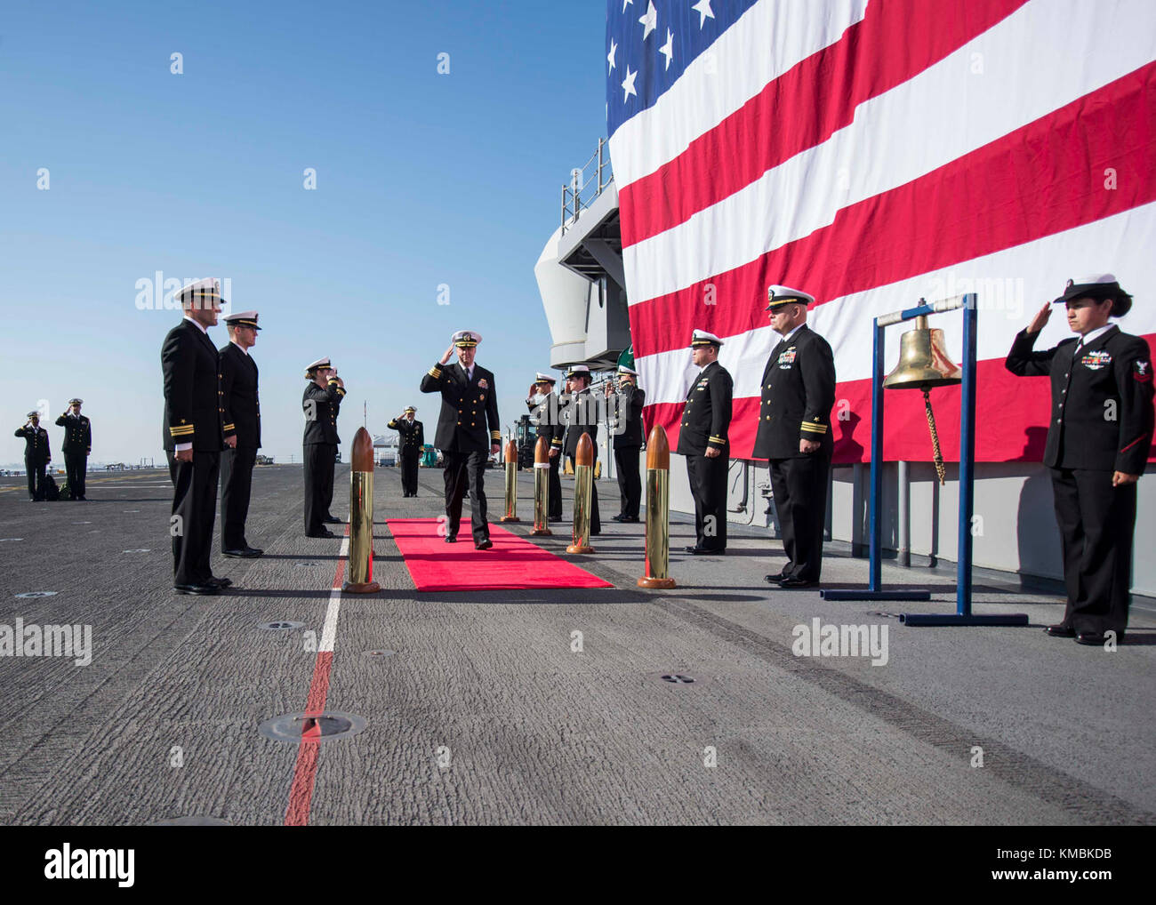 Capt. Michael Crary, outgoing commodore, Amphibious Squadron 5 (CPR 5 ...