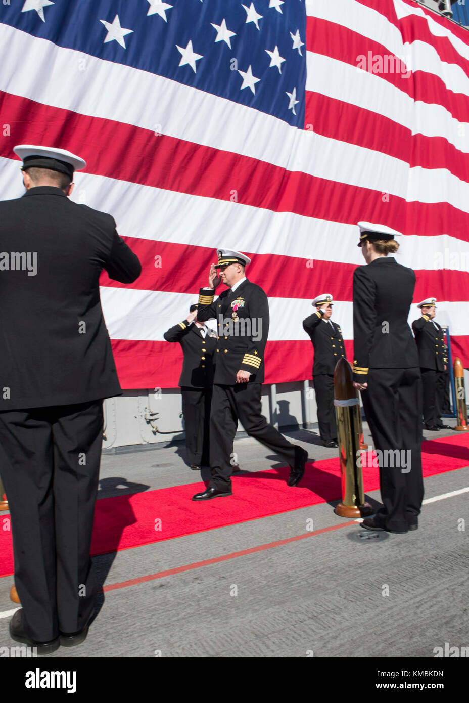 Capt. Michael Crary, outgoing commodore, Amphibious Squadron 5 (CPR 5 ...