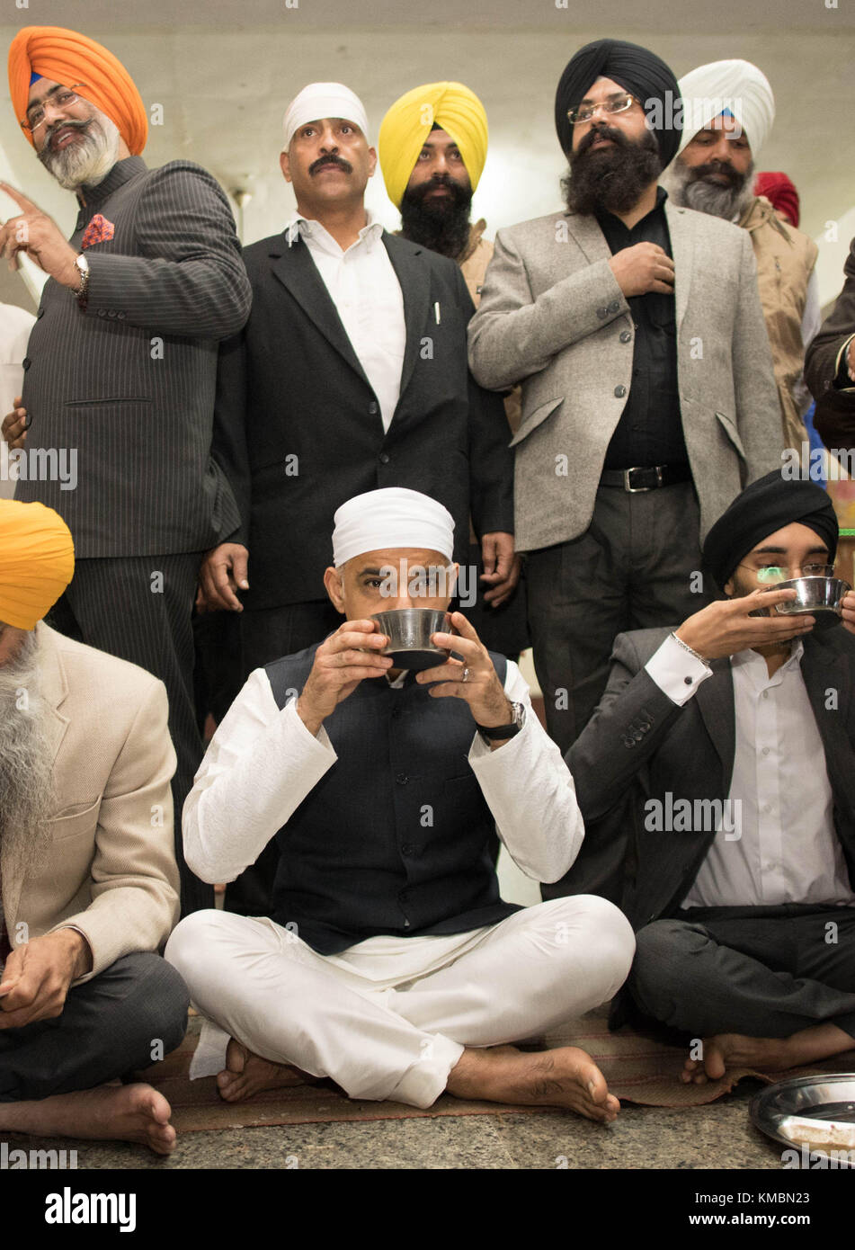 Mayor of London Sadiq Khan visits the Golden Temple in Amritsar in ...