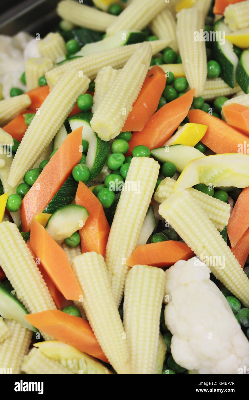 preparing vegetables in kitchen Stock Photo - Alamy