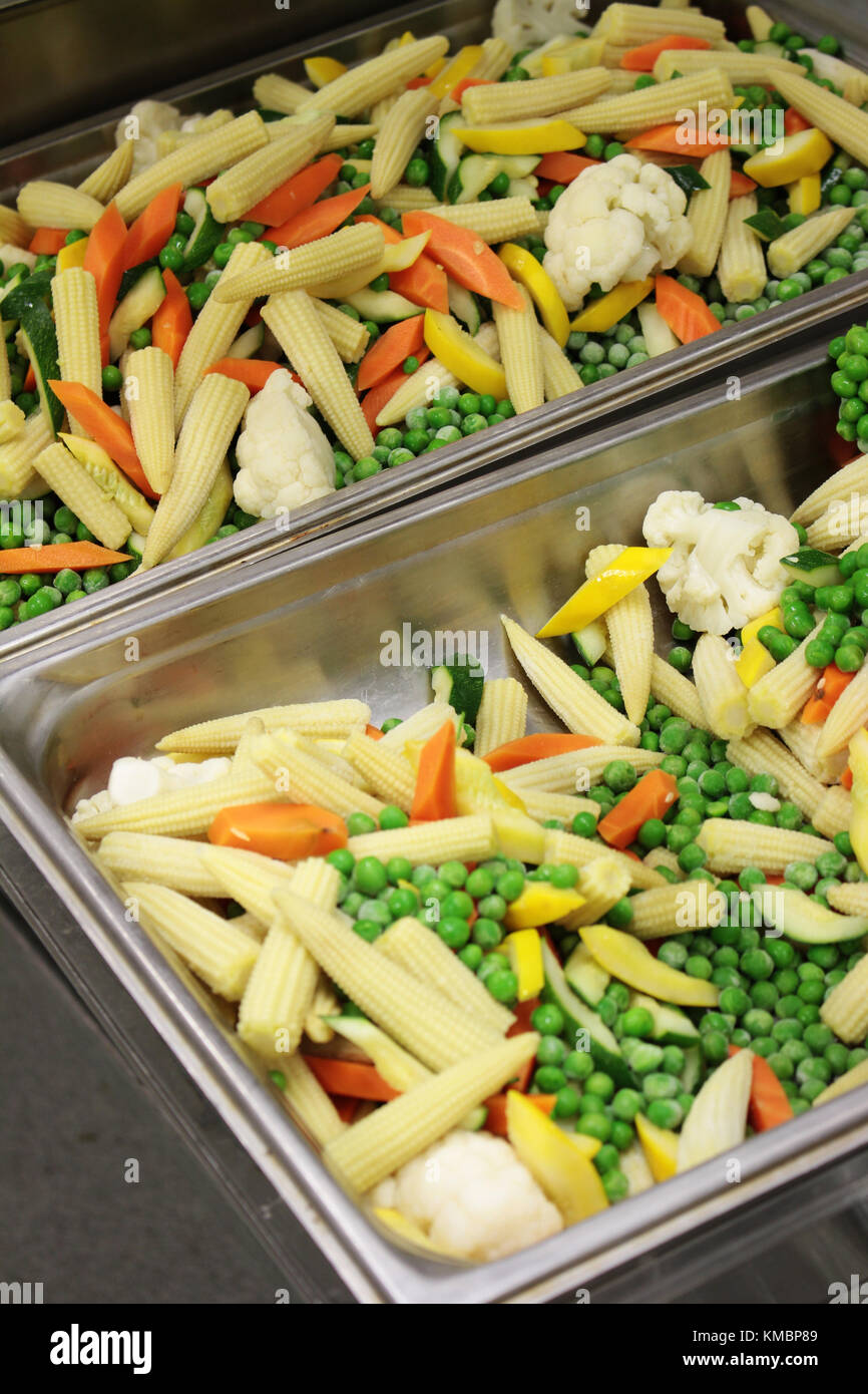 preparing vegetables in kitchen Stock Photo - Alamy