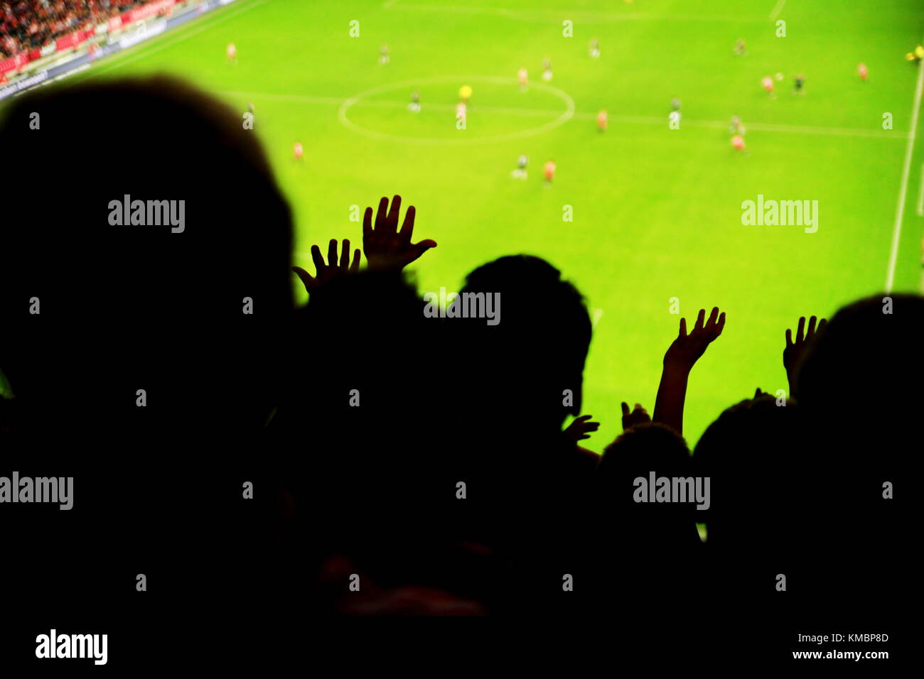 Spectators fans football Stock Photo - Alamy