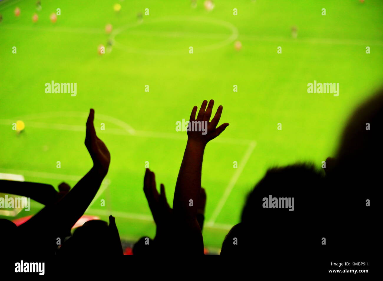 Spectators fans football Stock Photo - Alamy
