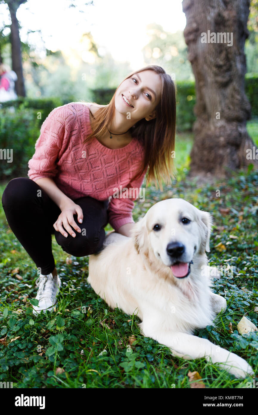 Dog woman hi-res stock photography and images - Alamy