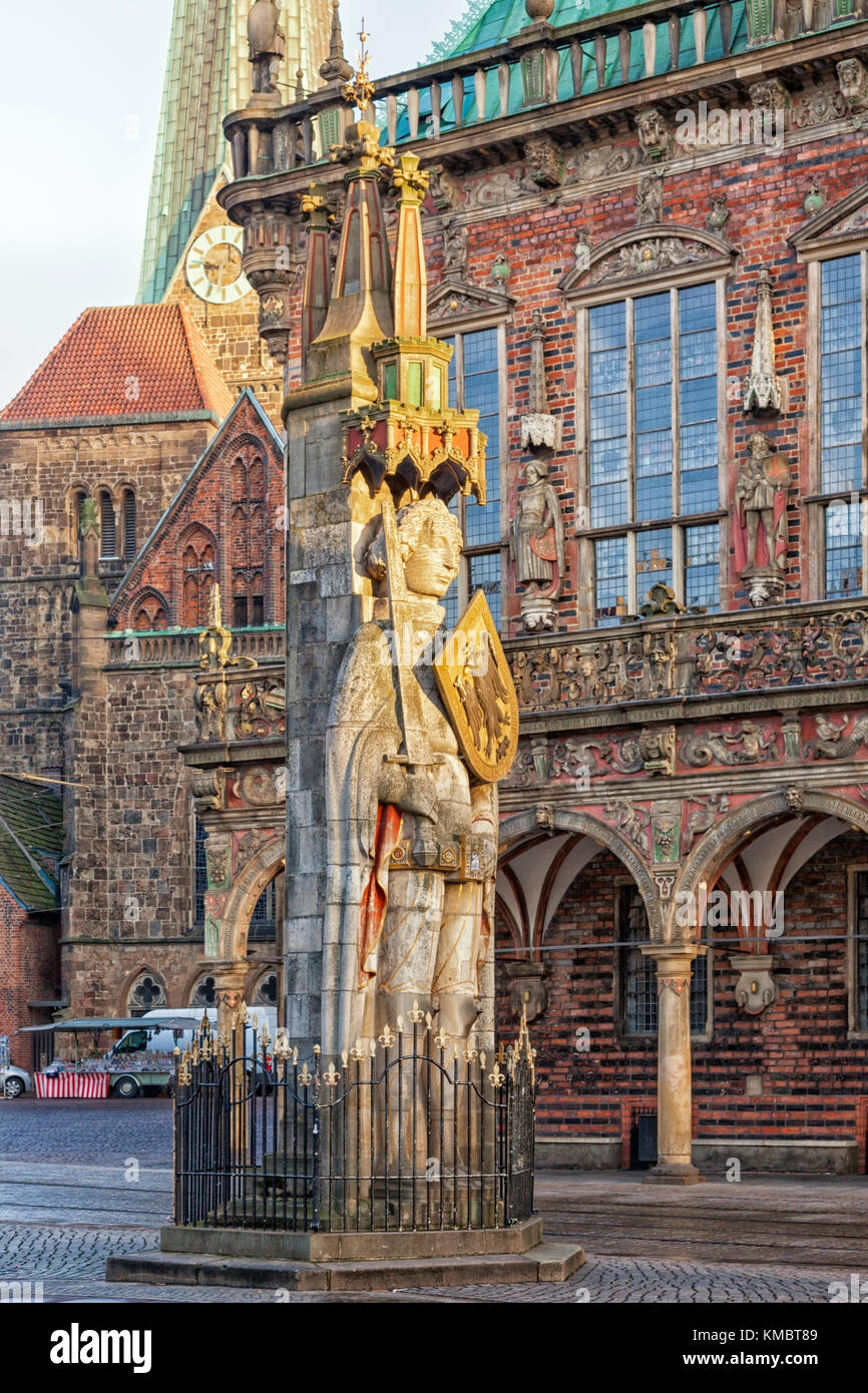 Statue of saint roland hi-res stock photography and images - Alamy