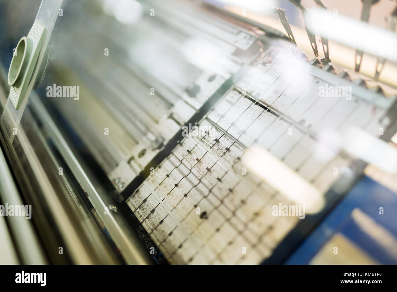 Knitting machines hi-res stock photography and images - Alamy