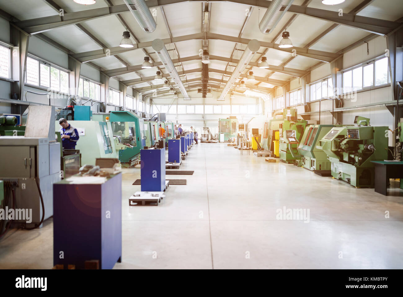 Cnc bending machines hi-res stock photography and images - Alamy