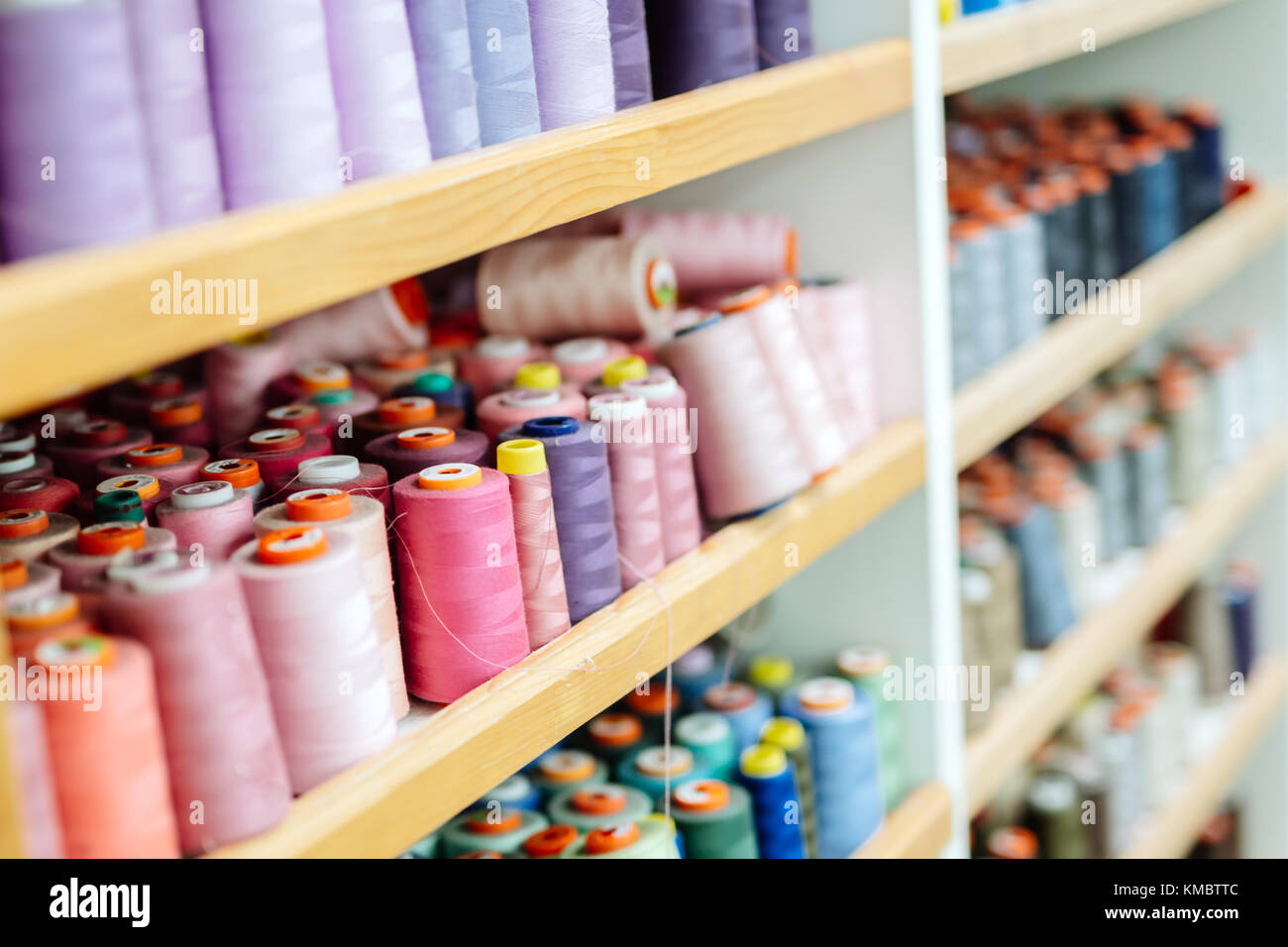 Spool white thread used hi-res stock photography and images - Alamy