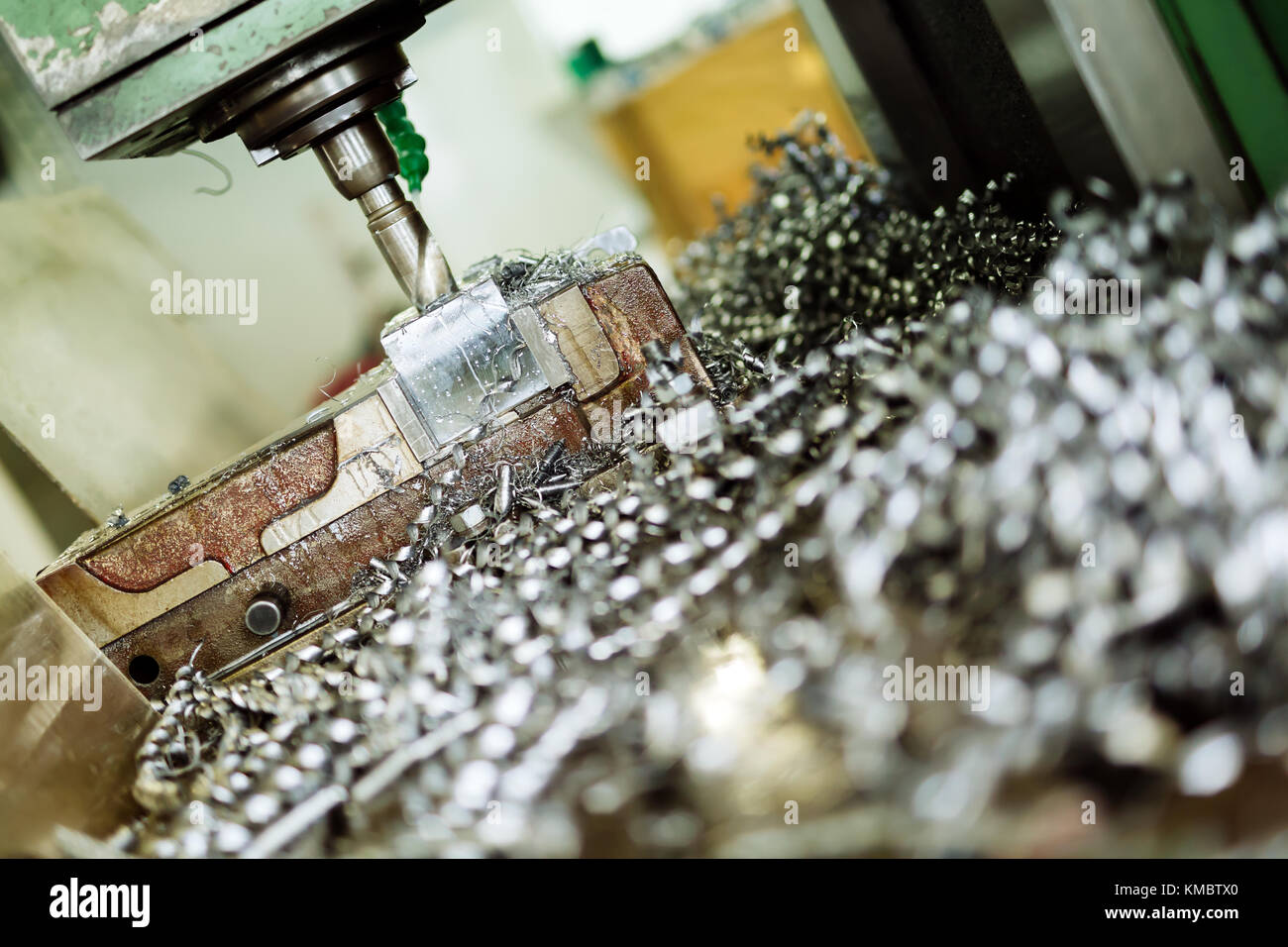 Turning and boring lathe hi-res stock photography and images - Alamy