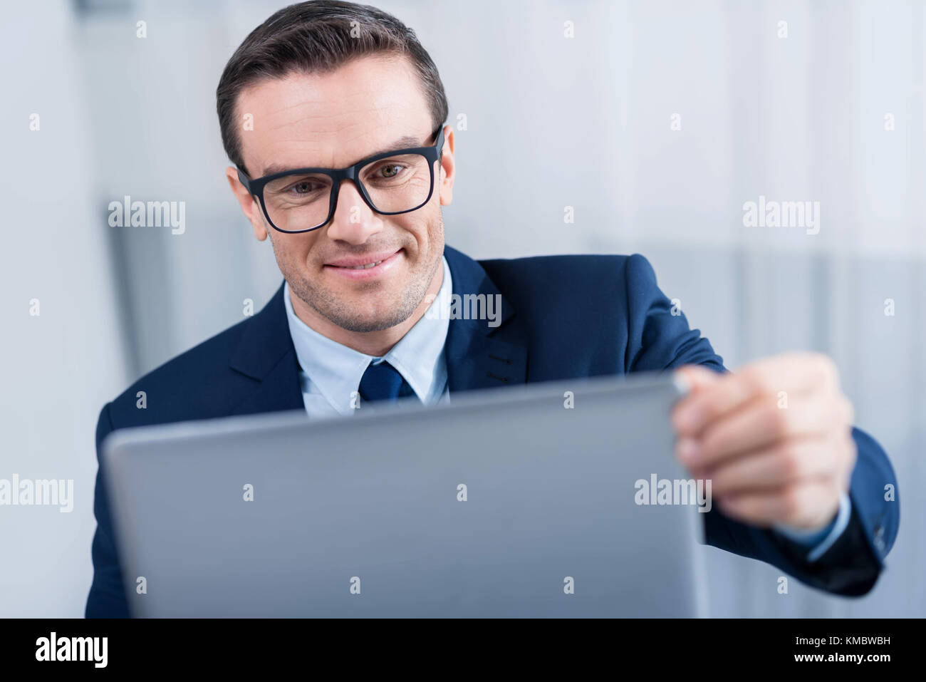 Man opening laptop hi-res stock photography and images - Alamy