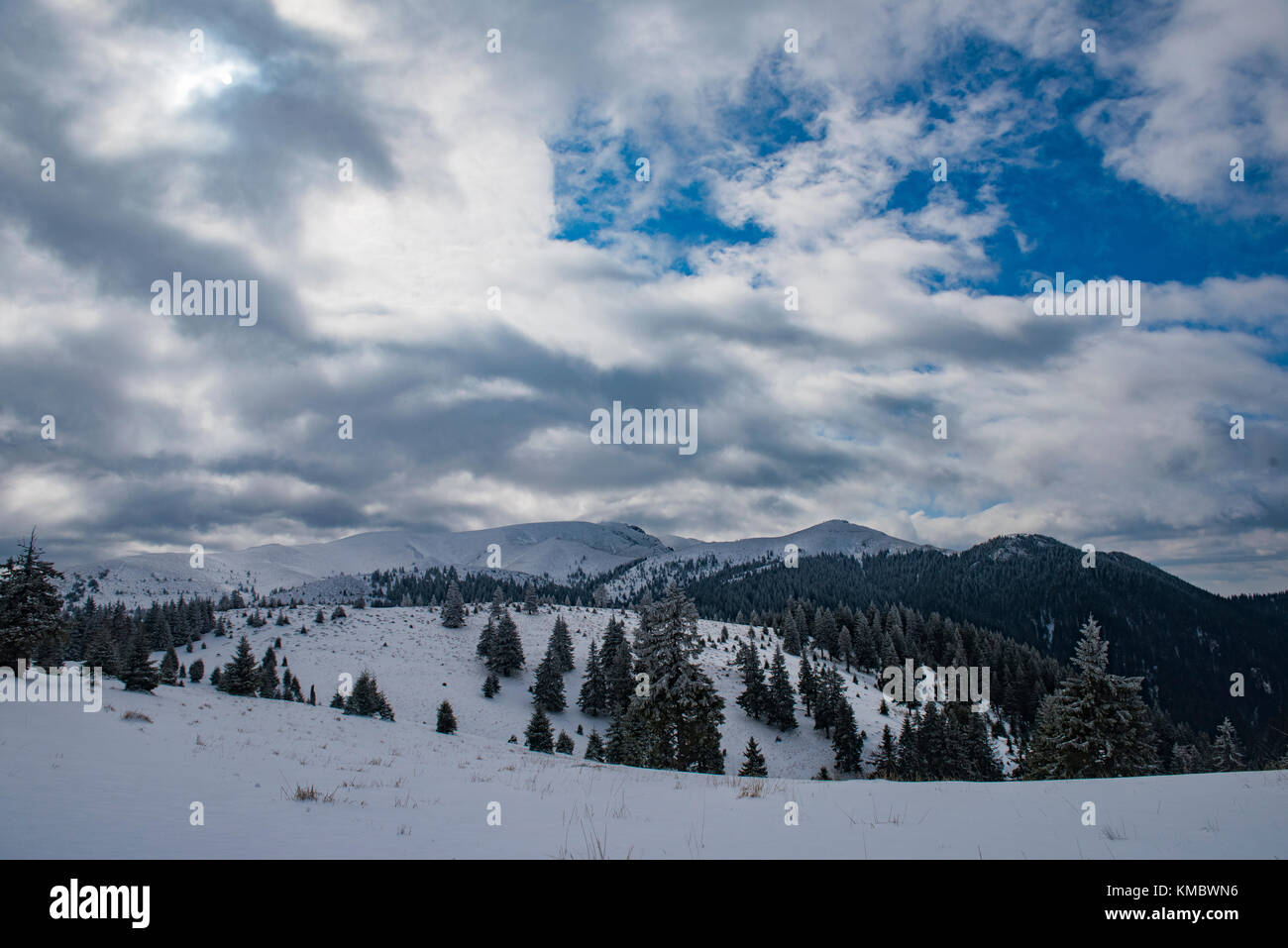 Winter landscape in Romania Stock Photo - Alamy