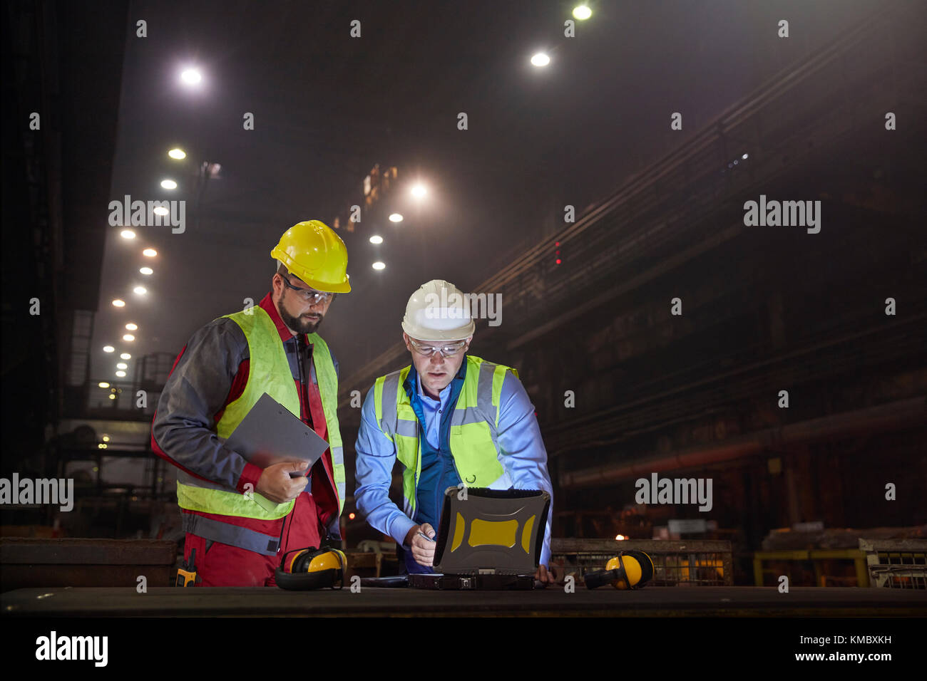 Steel worker dark low angle hi-res stock photography and images - Alamy