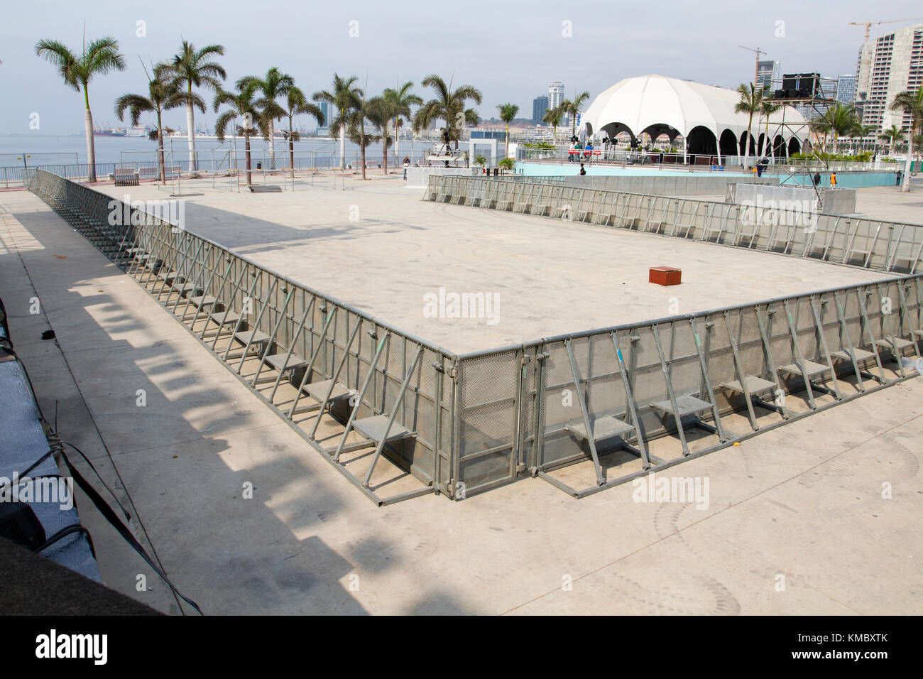 Security fence in the marginal of Luanda Stock Photo - Alamy