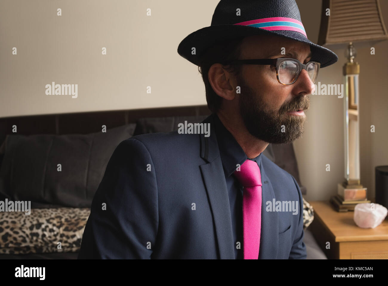 Man in high hat hi-res stock photography and images - Alamy