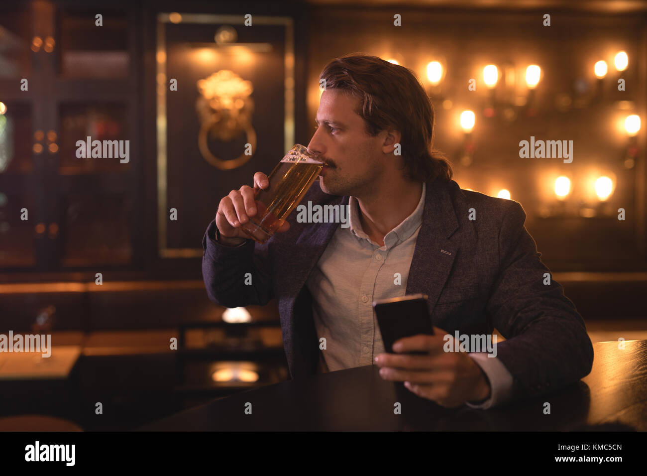 Smart phone and beer glass hi-res stock photography and images - Alamy