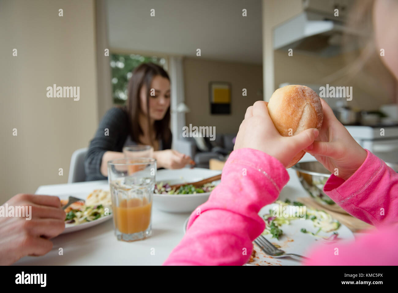 Bun family hi-res stock photography and images - Alamy