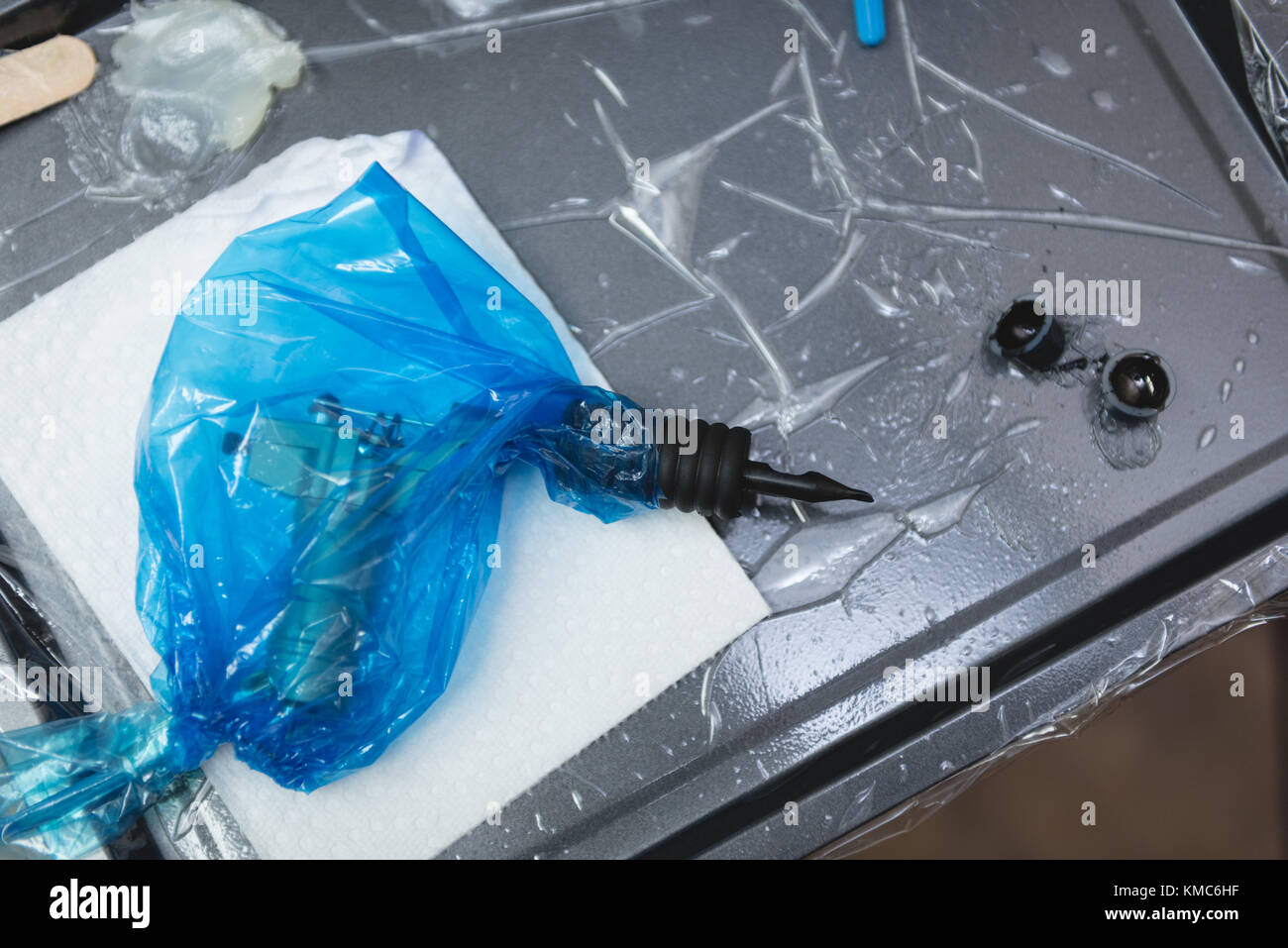 Tattoo machine hi-res stock photography and images - Alamy