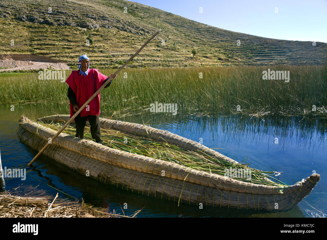 Traditional Urus-Iruitos reed boat on Lake Titicaca in Bolivia ...