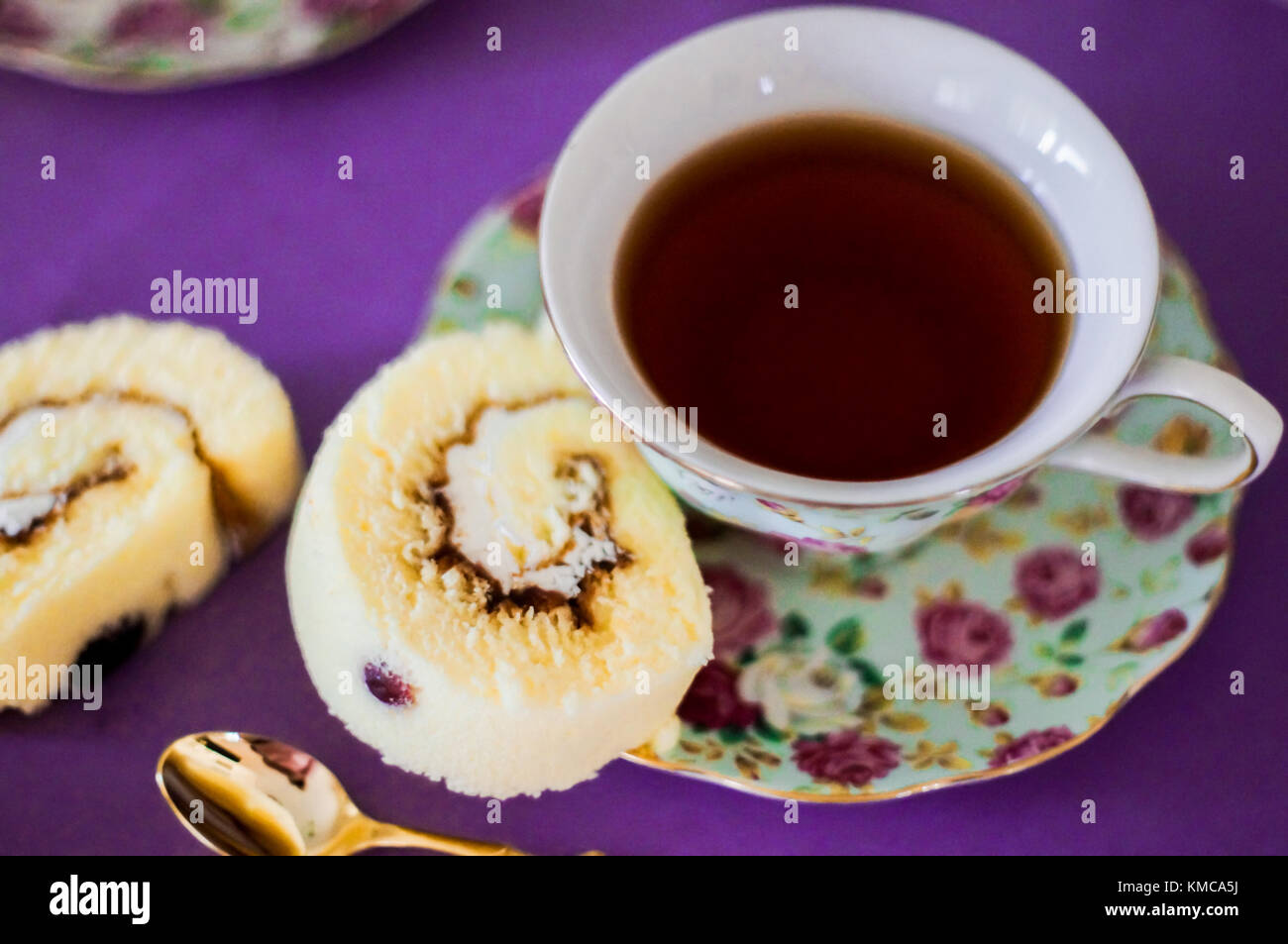 English Tea With Cookies Stock Photo - Alamy