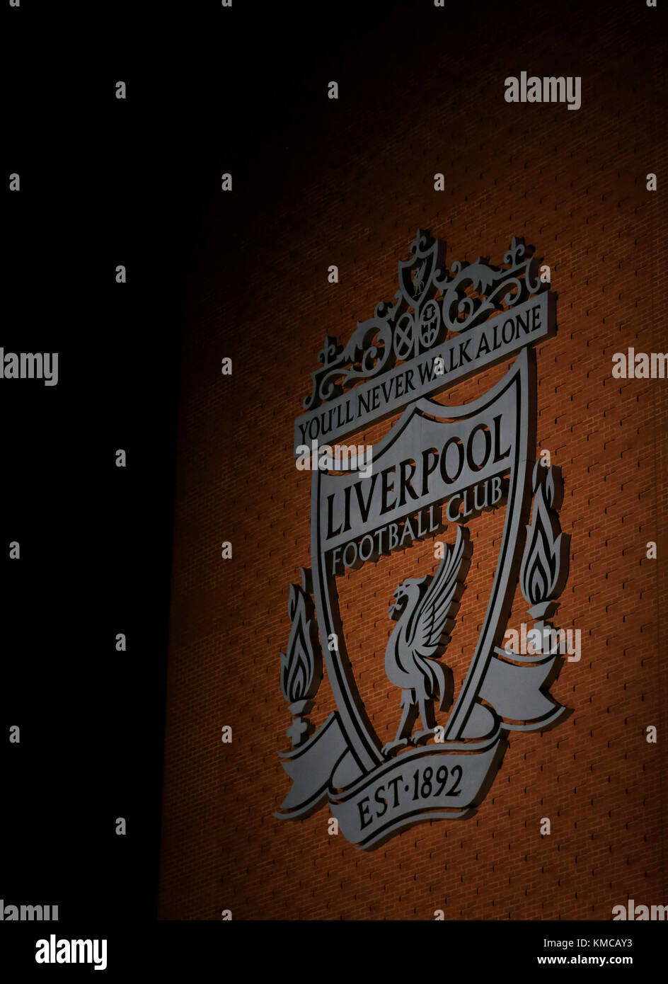 Liverpool badge football hi-res stock photography and images - Alamy