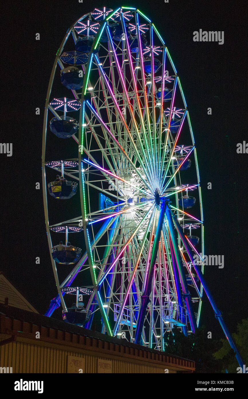 Ferris wheel ride Stock Photo - Alamy
