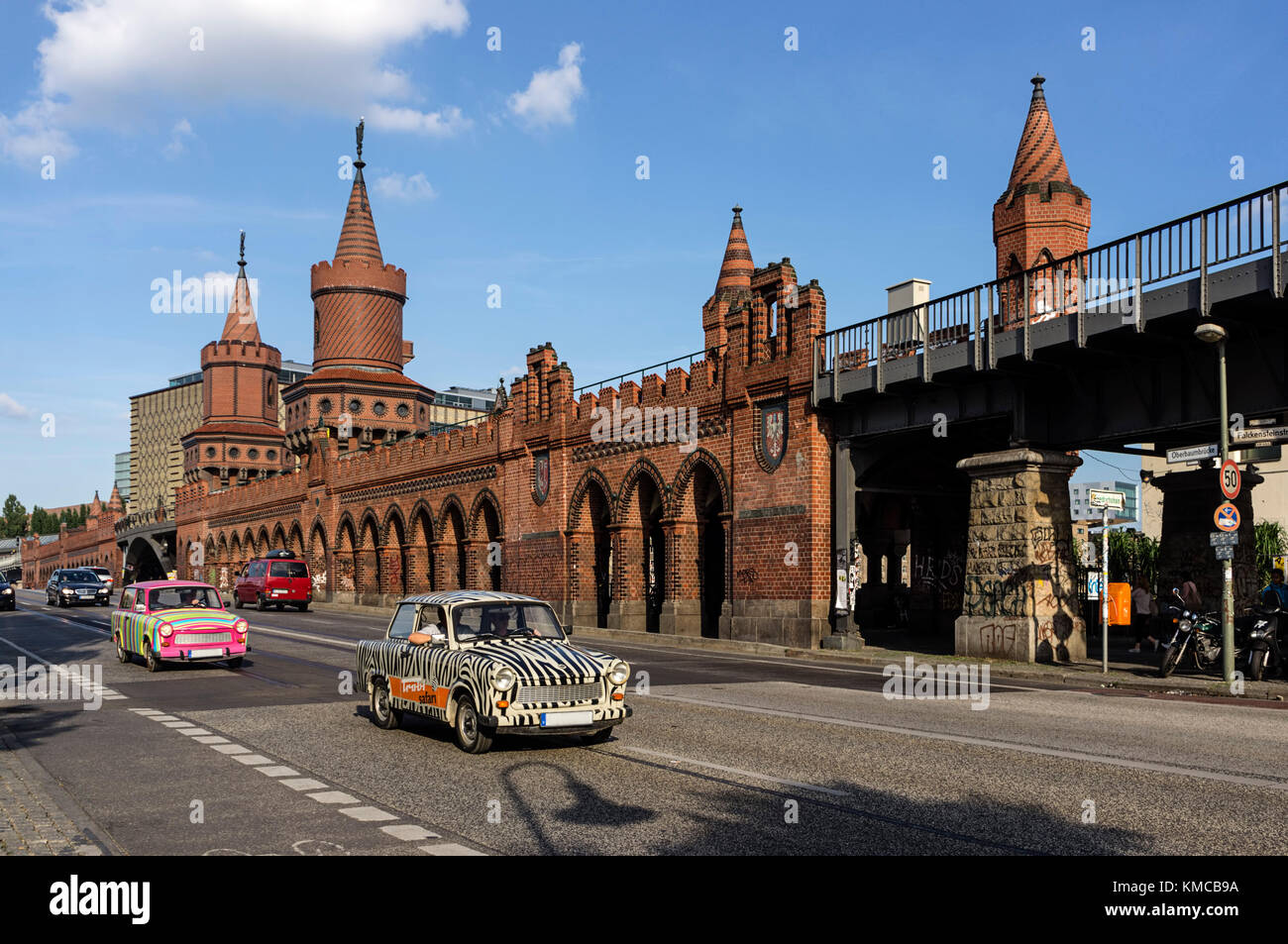 Oberbaum Brdige, Trabi, Kreuzberg, Berlin, Germany Stock Photo - Alamy