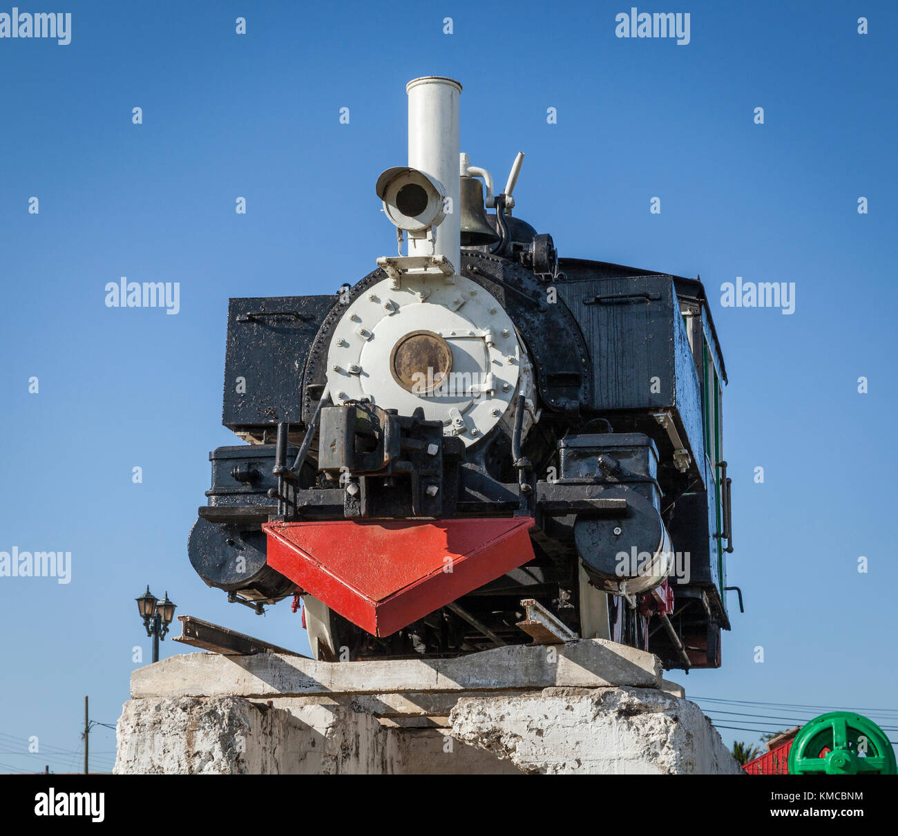 Front view of old steam train in Cuba Stock Photo - Alamy