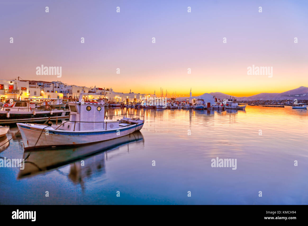 Paros chapel hi-res stock photography and images - Alamy