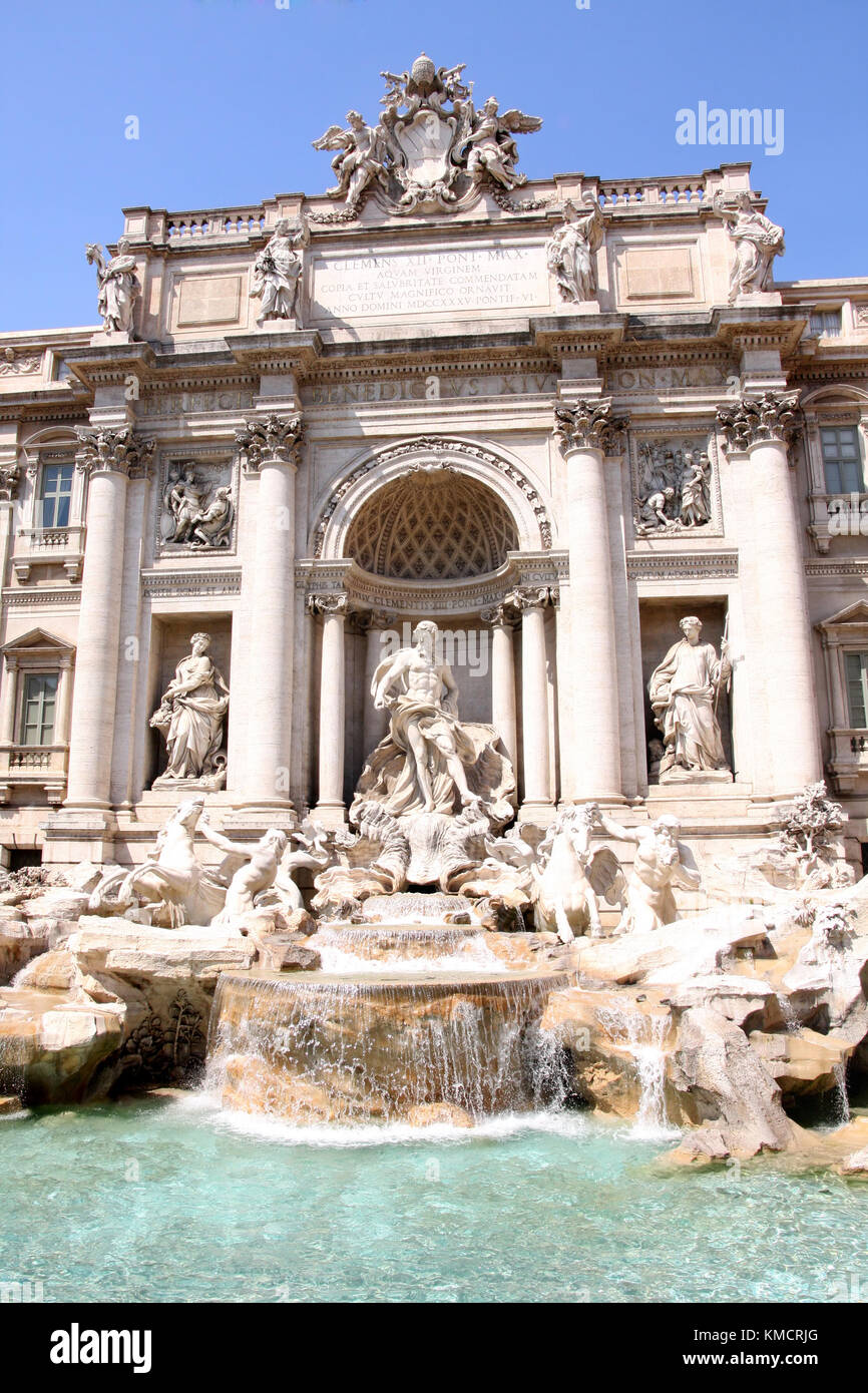 The Trevi Fountain ( Fontana di Trevi ) in Rome, Italy Stock Photo - Alamy