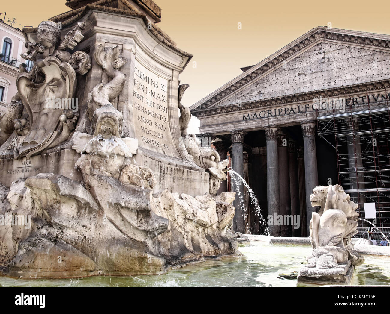 The Pantheon with Fountain in Rome, Italy Stock Photo - Alamy