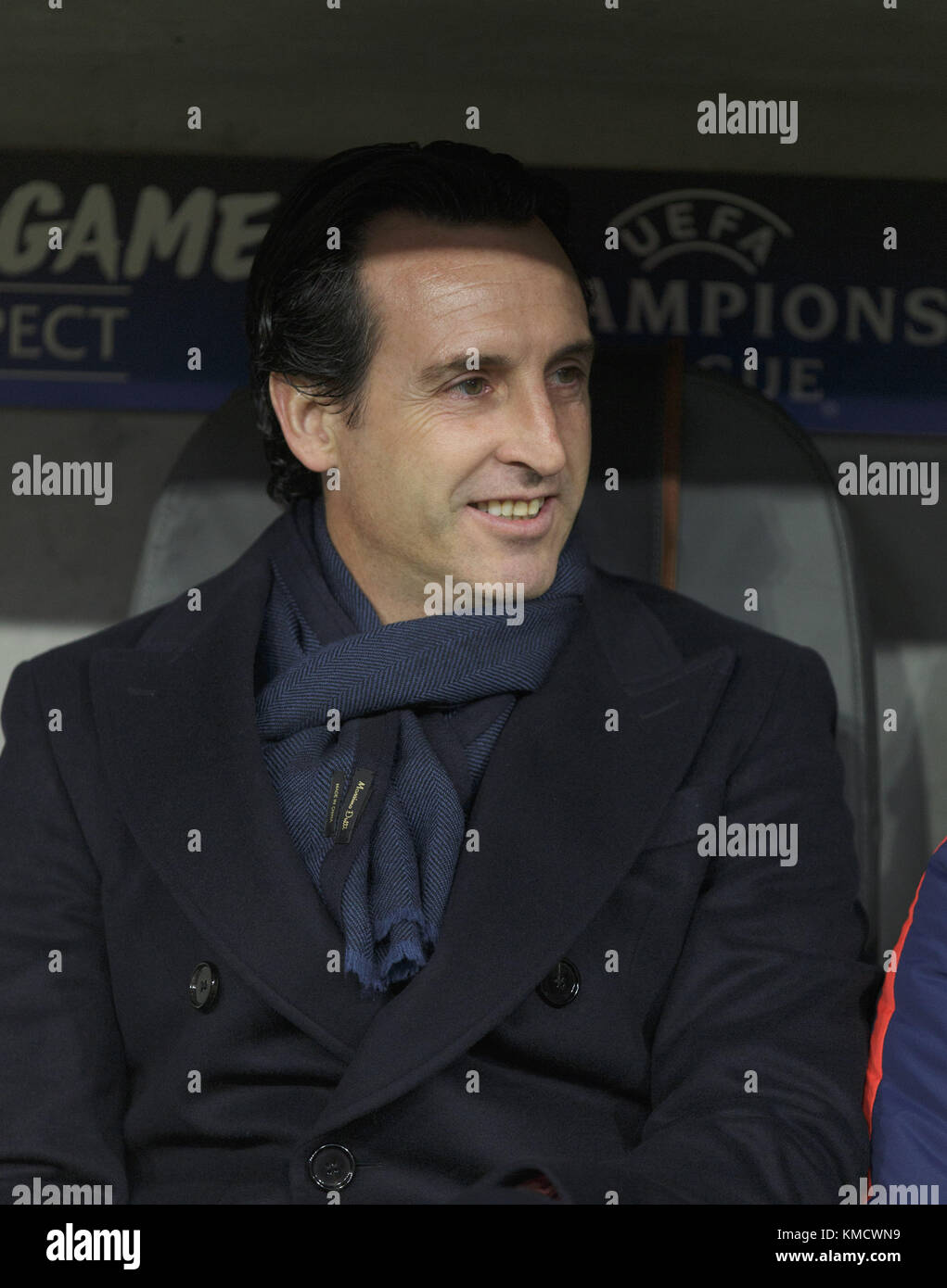 Muenchen, Deutschland. 05th Dec, 2017. Trainer Unai Emery (Paris Saint ...