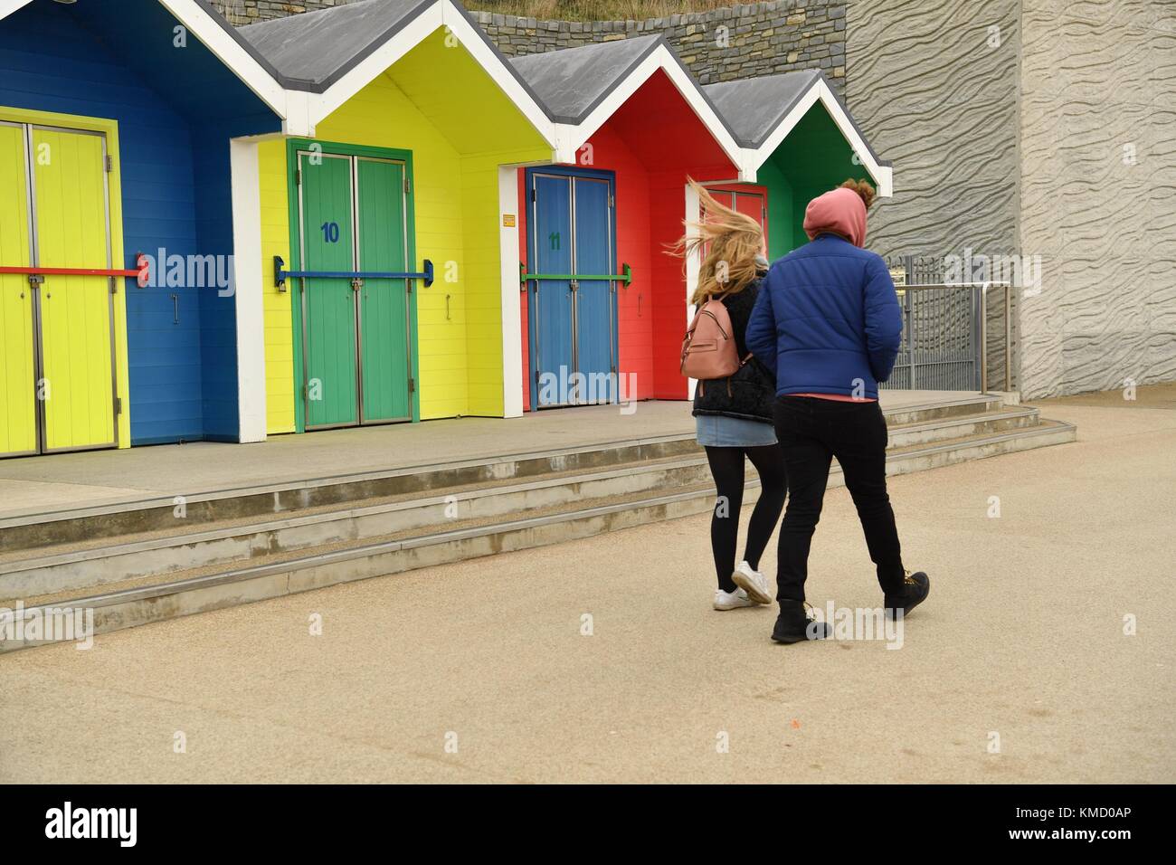 Barry beach huts south wales hi-res stock photography and images - Alamy