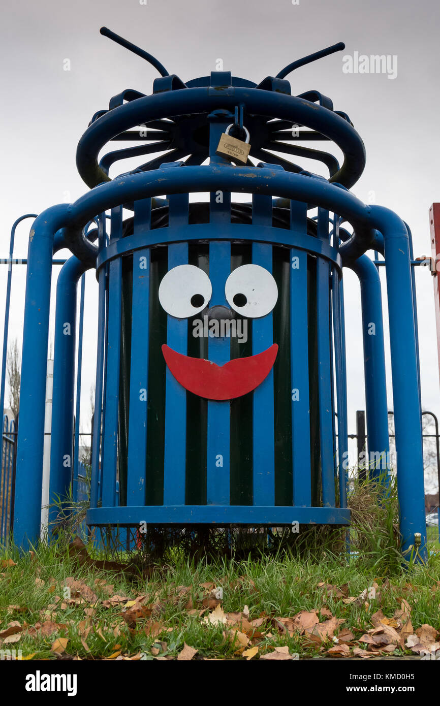 Dusty bin 321 hi-res stock photography and images - Alamy