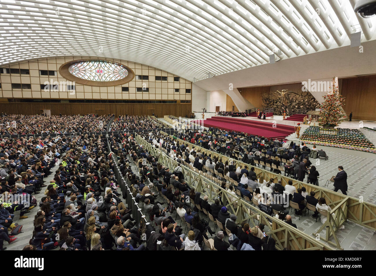 Vatican City, Vatican. 06th December, 2017. Pope Francis leads his ...