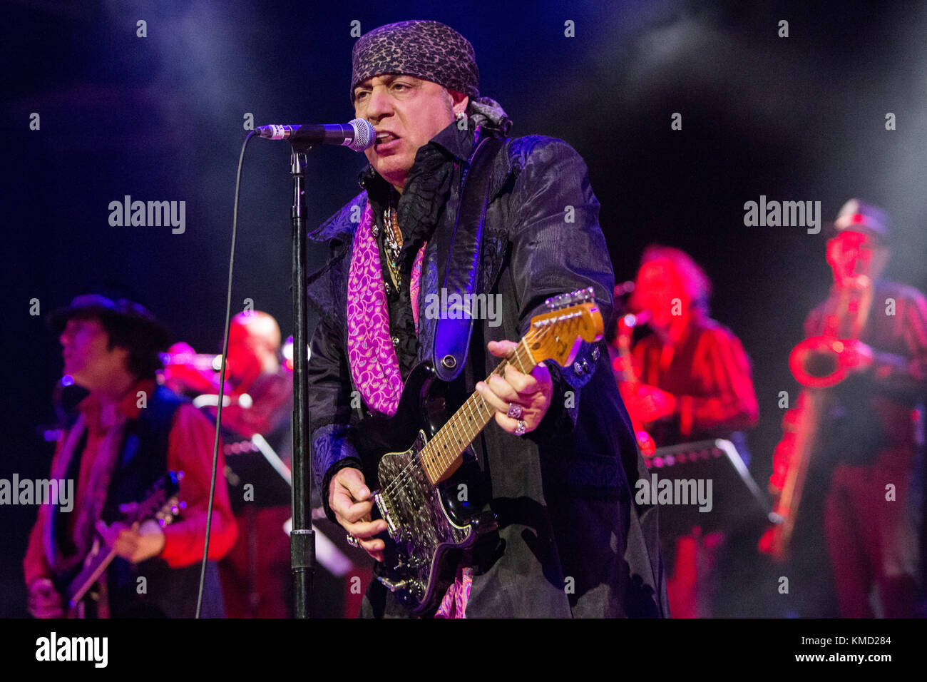 Steve van zandt street band hi-res stock photography and images - Alamy
