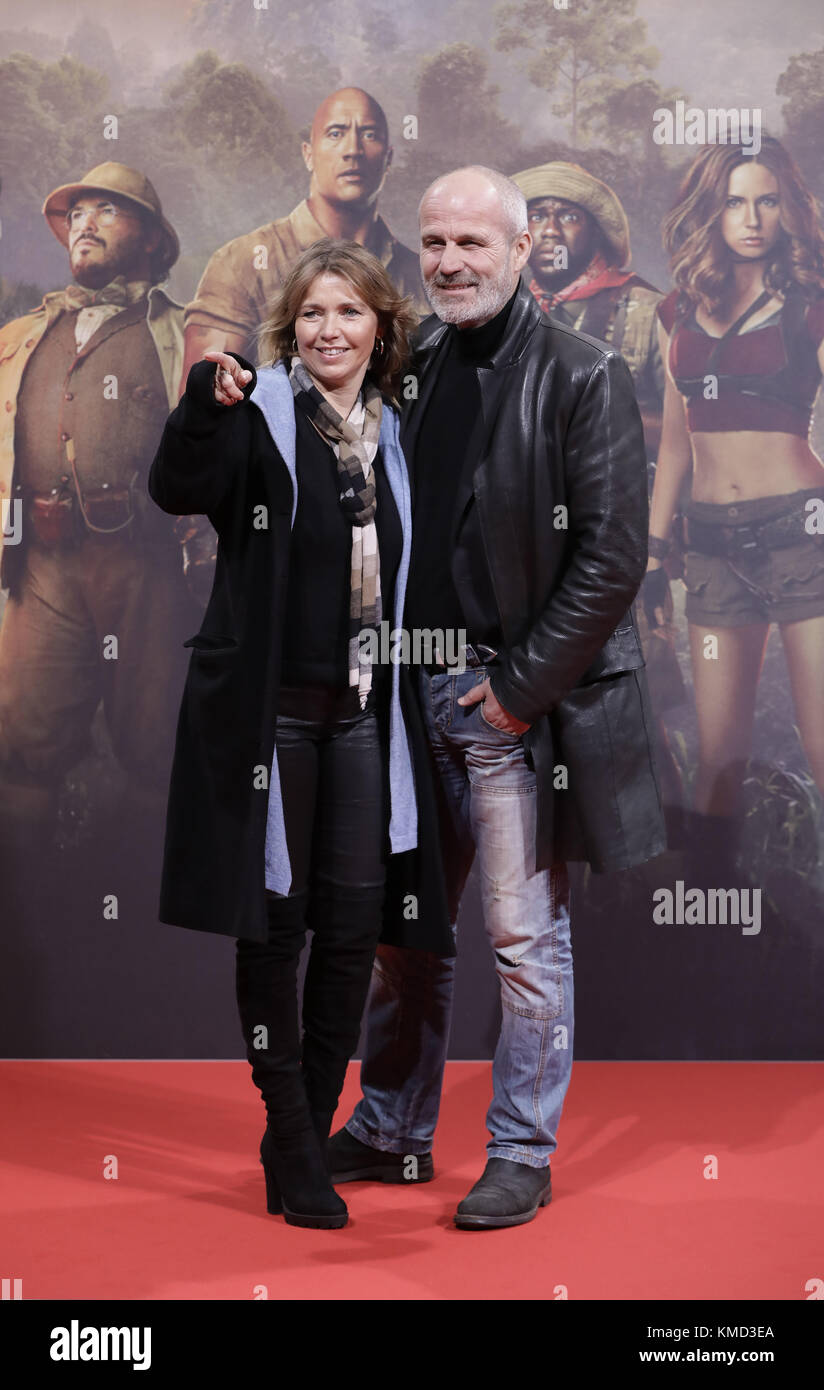 Berlin, Germany. 06th Dec, 2017. Tina Ruland and Claus Oldoerp attend ...