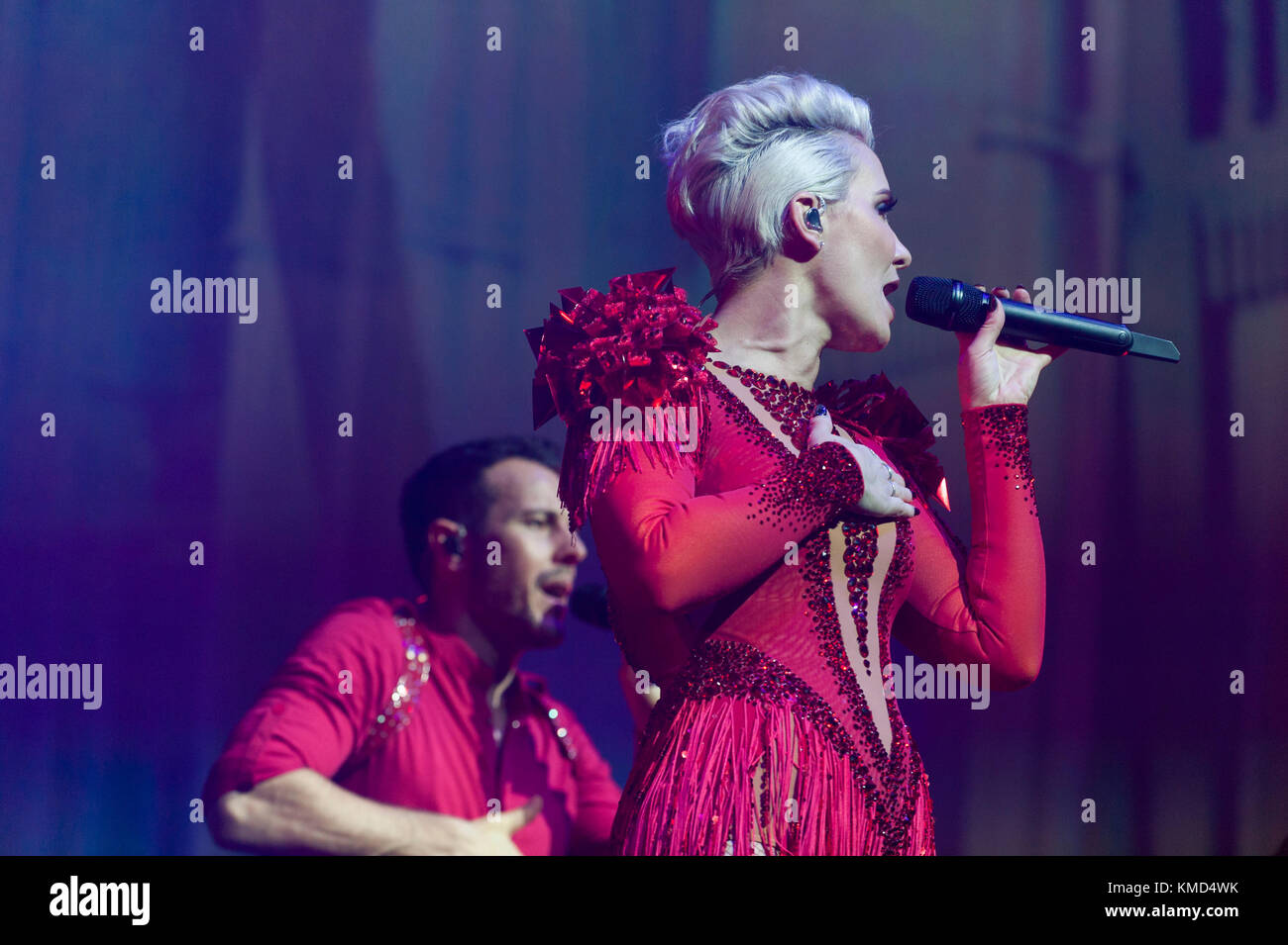 Liverpool, UK. 6th Dec, 2017. 90s pop band, Steps, perform during their ...
