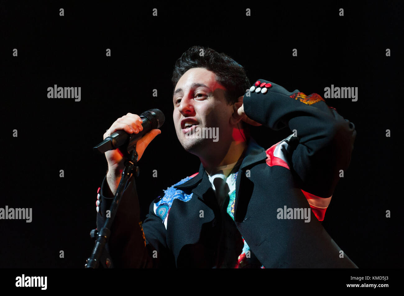 Liverpool, UK. 6th Dec, 2017. Singer, Max Restaino, performs as support ...
