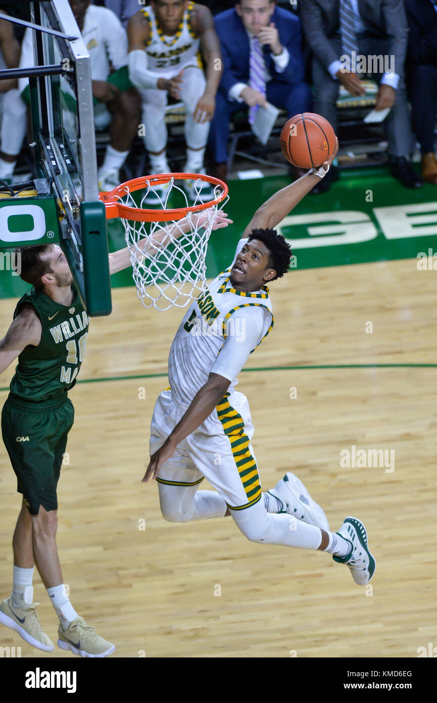 Fairfax, Virginia, USA. 6th Dec, 2017. JAIRE GRAYER (5) dunks the ...